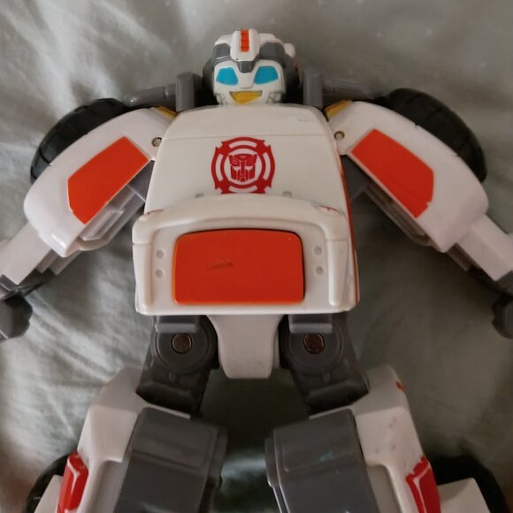 Playskool | Toys | Playskool Transformers Heroes Medix Doc Bot Toy ...